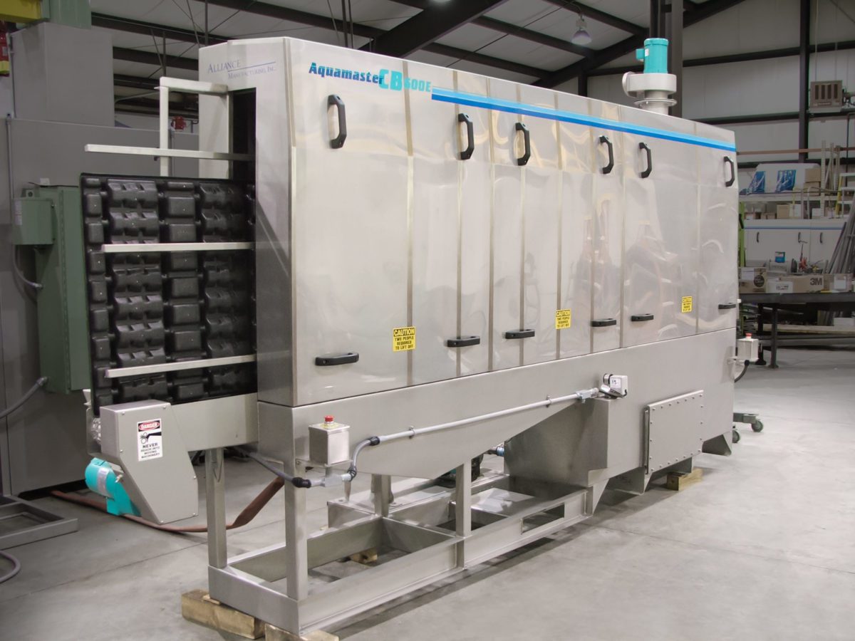 Conveyor Cleaning System for Food Trays | Alliance